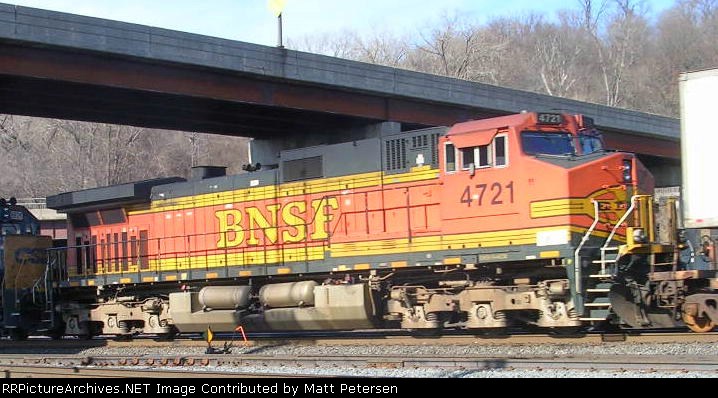 BNSF 4721